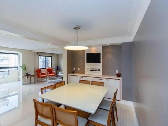 Apto com 196 m², andar alto, linda vista, 4 dormitórios 3 suítes, sala de tv,sala de jantar,3 vagas