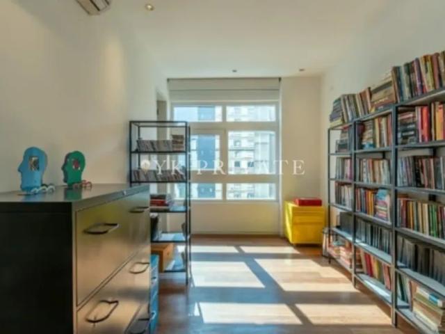 Apto com 239m²  3 Suíte, 1 Lavabo  1 vaga de garagem