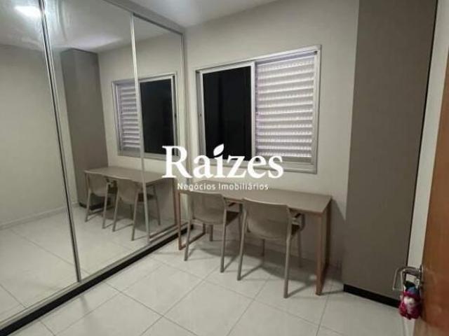 Apto com 2/4 no Tubalina