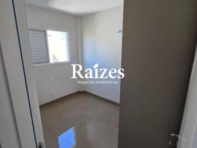 Apto com 2/4 sendo 1 suíte no Martins