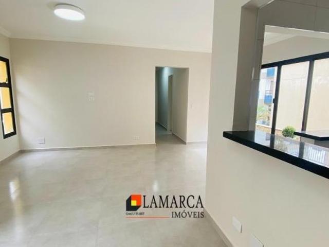 Apto. com 2 dts. no Guaruja a venda