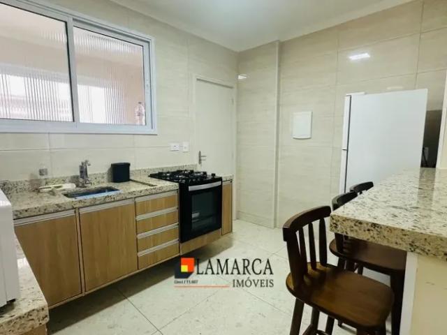 Apto. com 2 dts. No Guaruja a venda