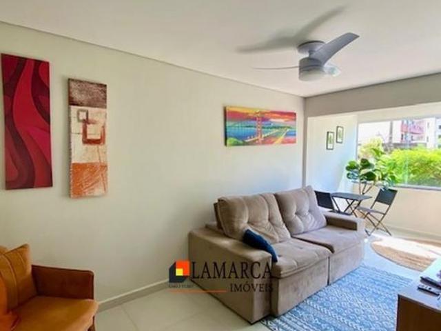 Apto. com 2 dts. no Guaruja a venda