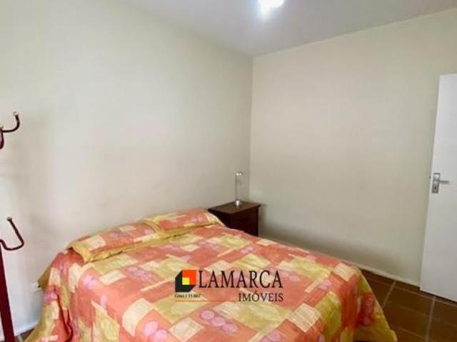 Apto. com 2 dts. no Guaruja a venda