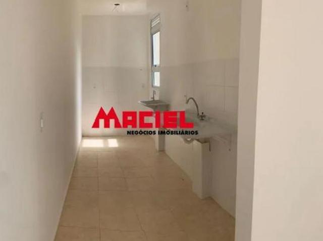 Apto com 2 dormitórios, no Vista Bela em Jacareí
