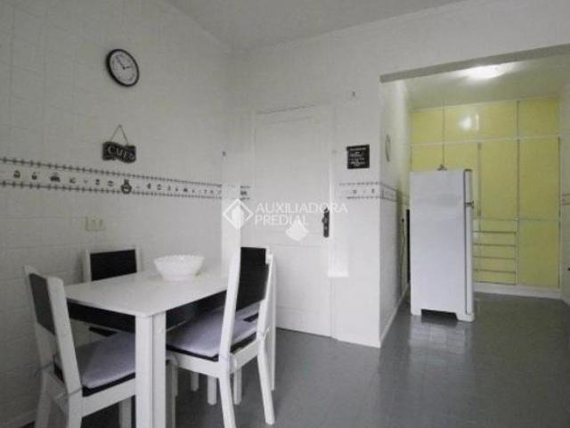 Apto com 2 dorms Pitangueiras Guarujá