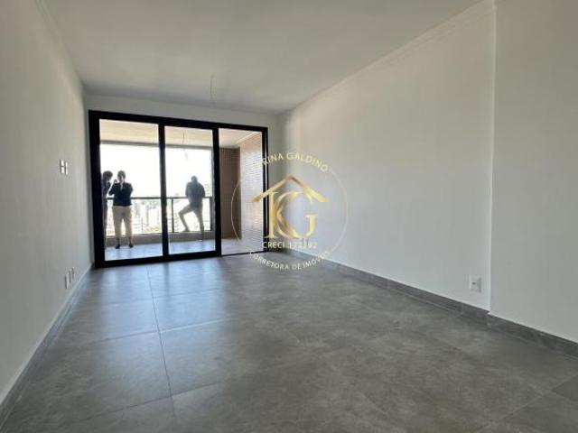 Apto com 2 quartos com vista mar no bairro Canto do Forte Praia Grande