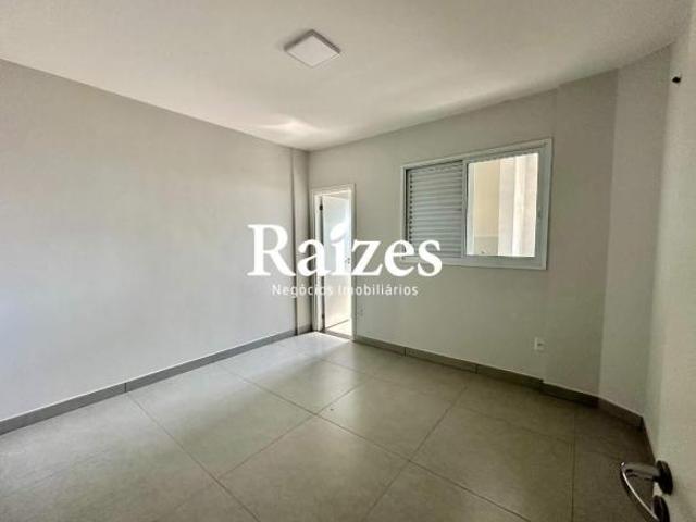 Apto com 3/4 sendo 1 suíte e 1 semi suíte no Jardim Botânico