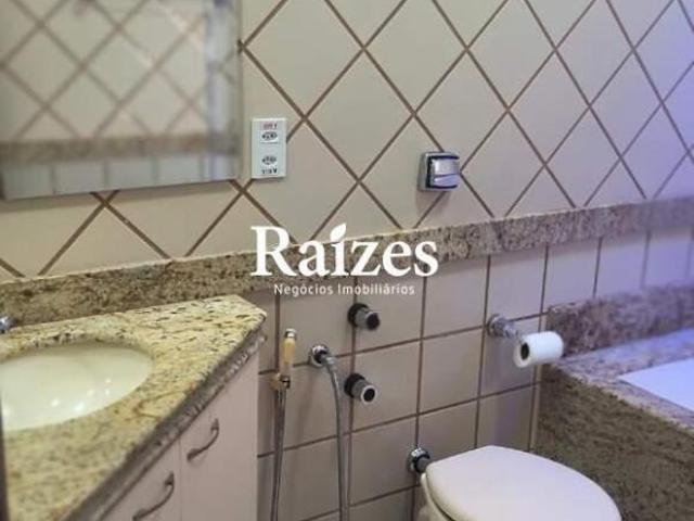Apto com 3/4 sendo 1 suíte próximo ao Praia Clube