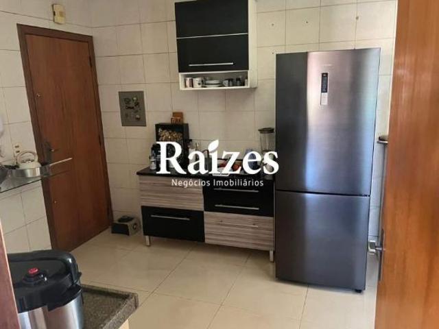 Apto com 3/4 sendo 1 suíte próximo ao Praia Clube