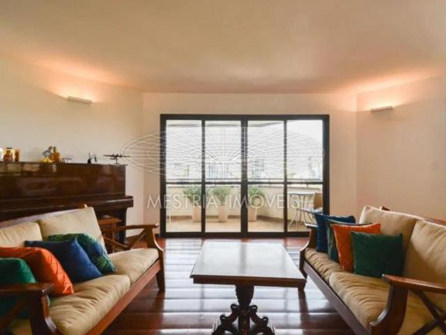 Apto com 379 m² | 4 vagas | Vista para o vale do Pacaembu !