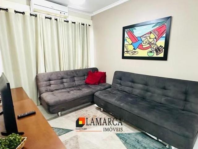 Apto. com 3 dts. no Guaruja a venda