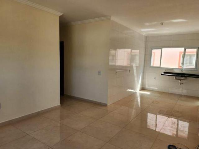 Apto com 3 dormitórios sendo 1 suíte, bairro planejado, próximo ao comércio e escolas, em Boituva/SP