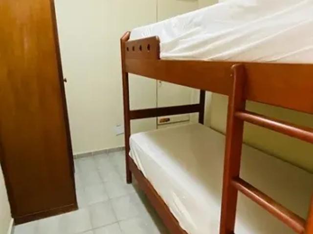 Apto. com 3 quartos a venda em Guaruja