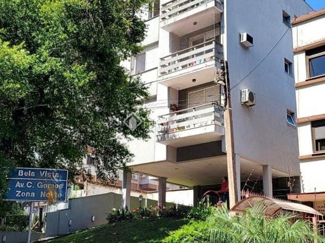Apto com sacada, elevador e 2 vagas