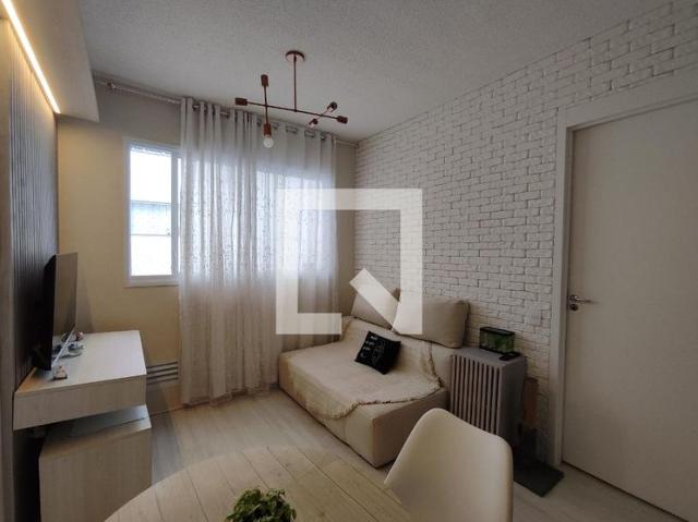 Apto, Conjunto Residencial Jose Bonifacio, 2 Quartos, 35 m2 São Paulo