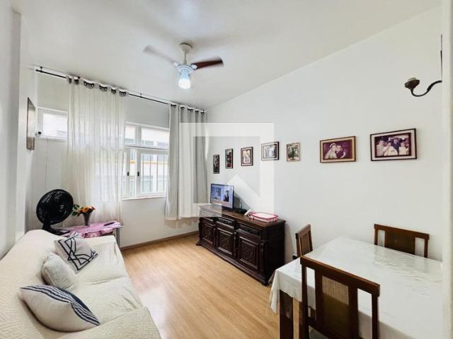 Apto, Copacabana, 2 Quartos, 61 m2 Rio de Janeiro