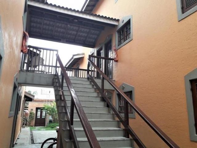 Apto.duplex 3 dormitórios 200 m da praia Boracéia