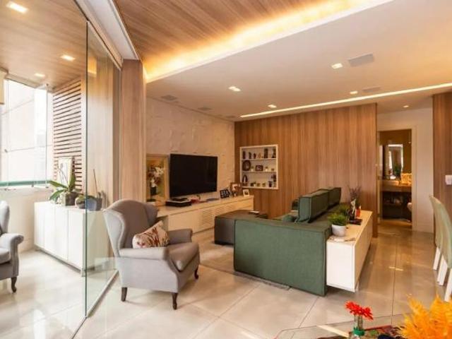 APTO DE ALTO PADRÃO EM MOEMA 121M2 03 SUITES
