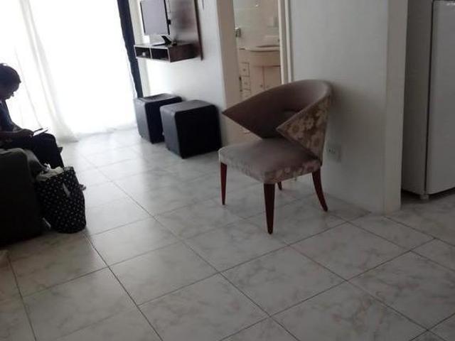 Apto. de um dormitorio a venda em Guaruja