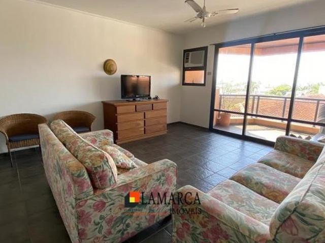 Apto de 04 dormitorios a venda em Guaruja