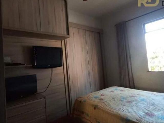 Apto de 04 quartas a venda no bairro Sagrada Familia