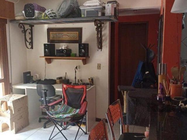 APTO DE 01 DORMITÓRIO COM SACADA, ELEVADOR NA CIDADE BAIXA