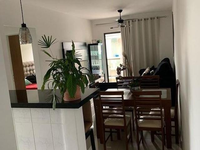 Apto. de 02 dormitorios a venda em Guaruja