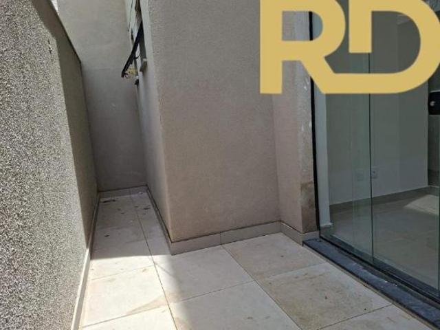 Apto de 03 quartos, com área privativa,2 vagas, elevador a venda no bairro Santa
