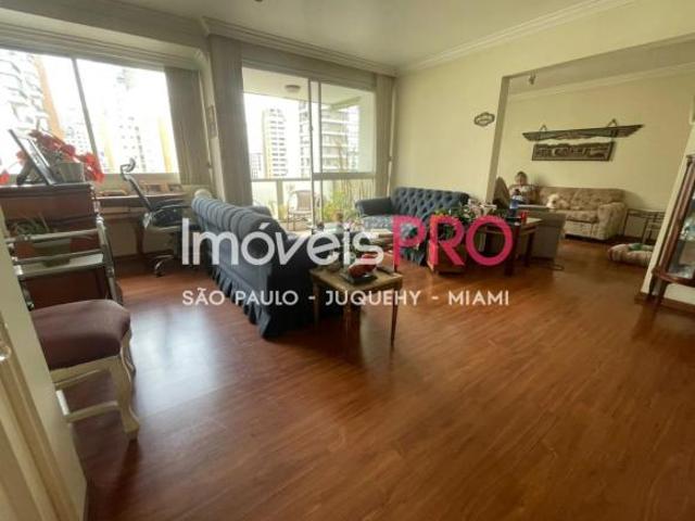 Apto de 142m2 apenas 2 por andar com 4 dorm, sendo 1suite e 2 vagas no Moema Pássaros