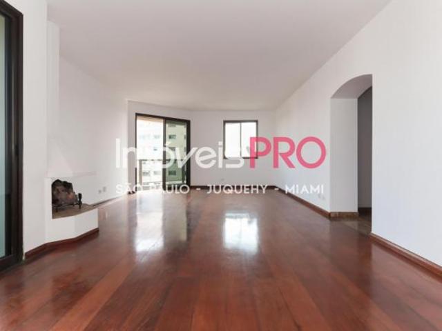 Apto de 161m2 com 2 dorm todos suites e reversivel para 3 e 3 vagas no Campo Belo