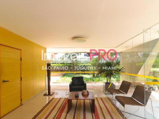 Apto de 100m2 com 2 dorm e 1 vaga no Vila Mariana prox do metro