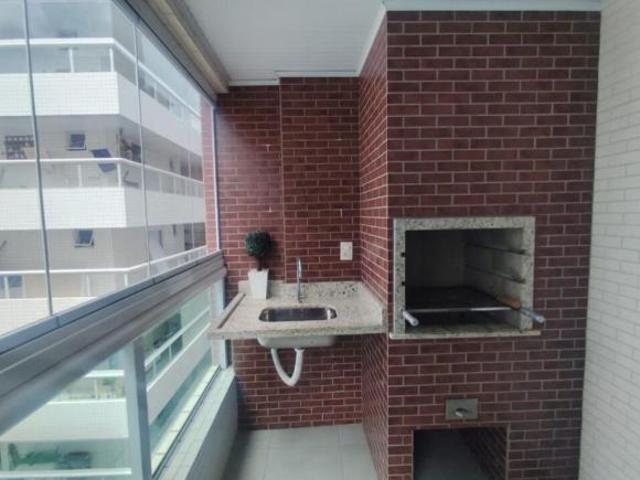 Apto de 1 Dorm, sendo 1 suíte, c/ sacada, 60 m² de área útil. BAIRRO: FORTE