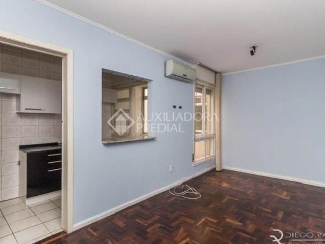 APTO DE 1 DORMITORIO E 2 BANH PRAIA DE BELAS