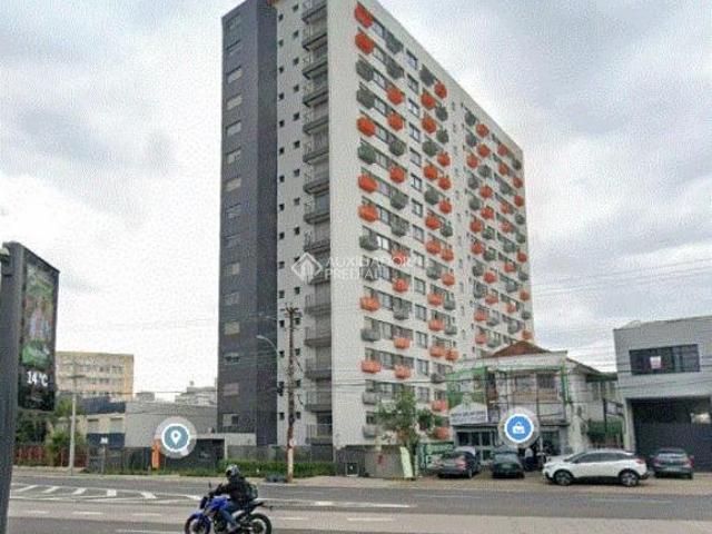 Apto de 1 quarto e 1 suite, no bairro Santana, com vaga de garagem