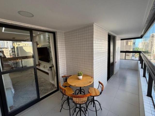 Apto de 2 dorm c/ 1 SUÍTE, sacada, 77,60 m² de área útil. Bairro: CANTO DO FORTE