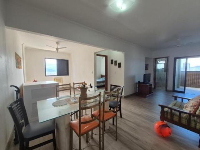 Apto de 2 dorm, sendo 1 suíte, SACADA, 2 vagas, 86 m² de área útil. Bairro: GUILHERMINA