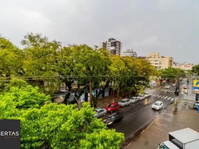Apto de 2 dormitórios com garagem, arejado e ensolarado, próximo ao Bourbon Ipir