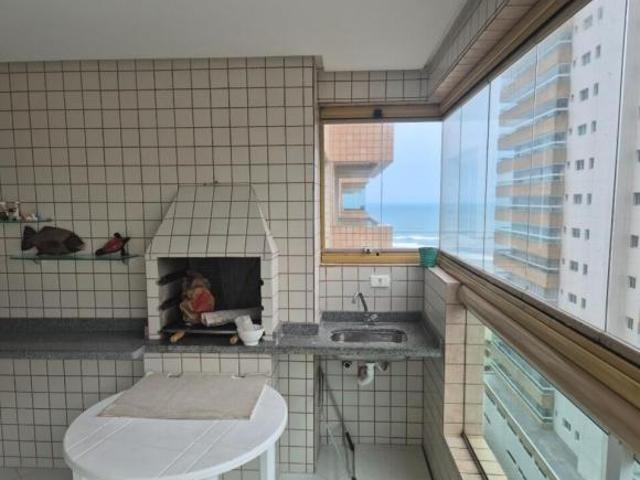 Apto de 2 Dorms, sendo 2 suítes, 2 vagas, porteira fechada, sacada, 100 m² de área útil, VISTA MAR