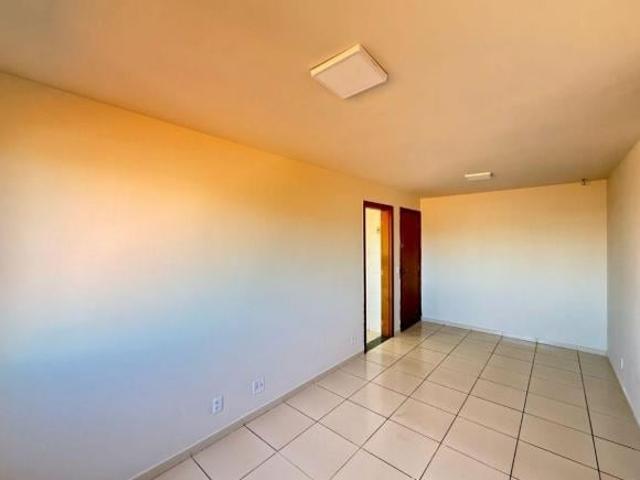 Apto de 2 quartos, 1 vaga, 50 m², vazado, desocupado, QR 310, Res. Thay Marques e Gontijo