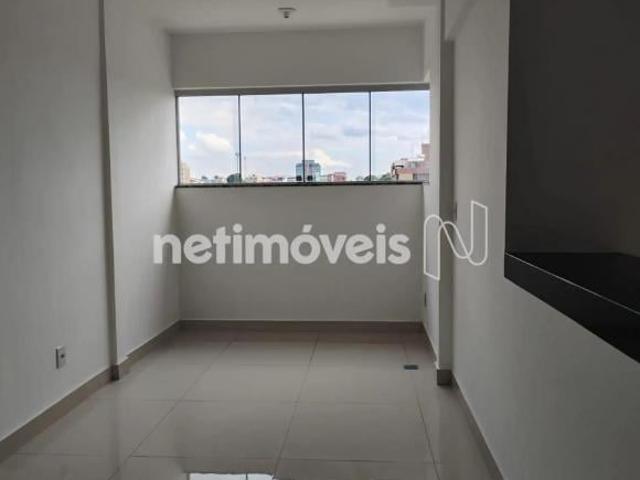 Apto de 3/4 com suíte, closet, em prédio individual com 2 vagas