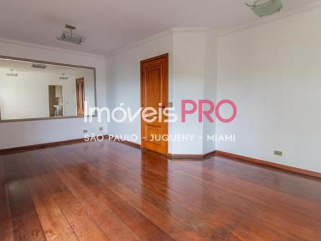 Apto de 3 dorm, sendo 1 suíte e 2 vagas na Vila Mariana