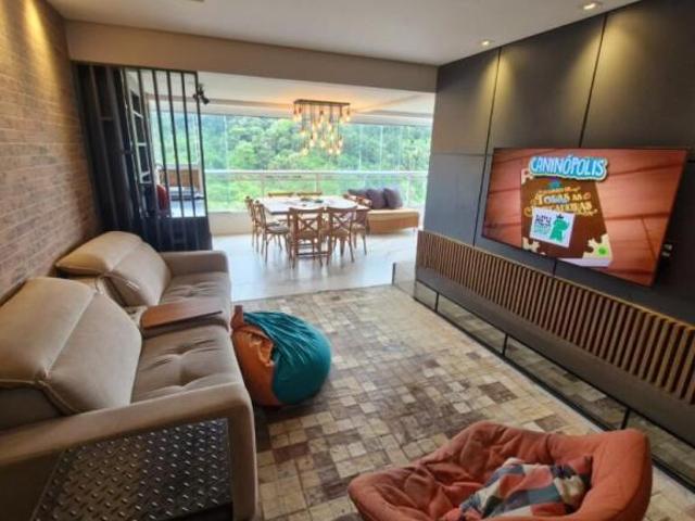Apto de 3 Dorm, sendo c/ 2 suítes, VISTA MAR, 3 VAGAS, 162 m² de área útil. BAIRRO: CANTO DO FORTE