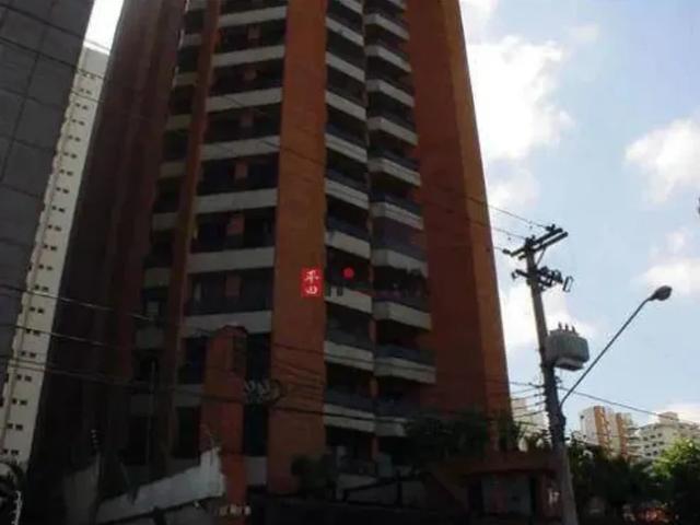 Apto de 3 dormitórios sendo uma suíte, localização privilegiada no coração do Brooklin