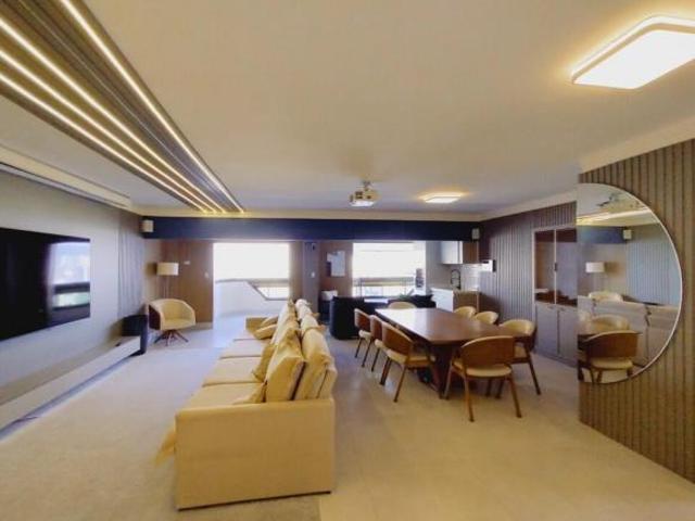 Apto de 3 Dorms c/ 1 Suíte, 3 VAGAS, 161,51 m² de área útil. Bairro: Canto do Forte