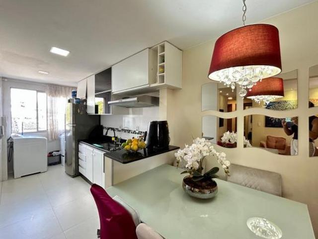 Apto de 3 quartos c/ suíte, reformado, 60 m², 1 vaga, QN 412