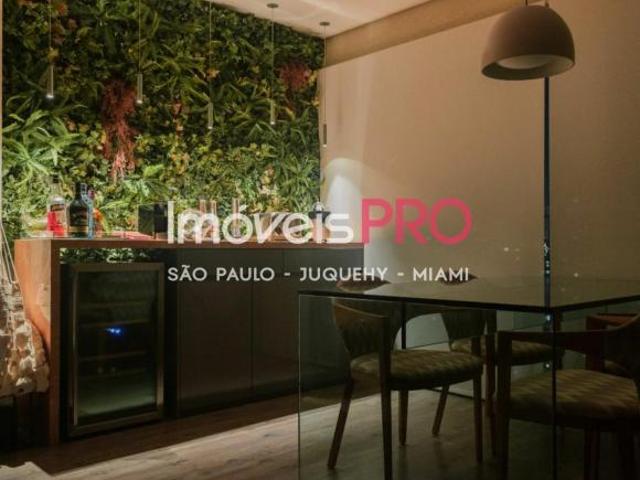 Apto de 43 m2 mobiliado de 1 dorm e 1 vaga no Campo Belo