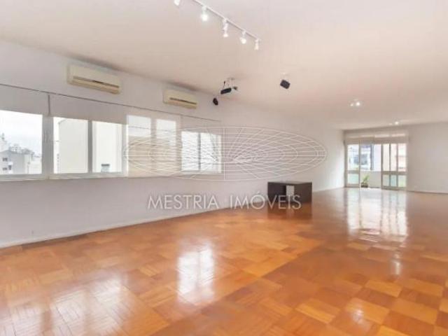 Apto excelente | Com 200 m² | Próximo à avenida Paulista, parque Trianon e estação de metrô!