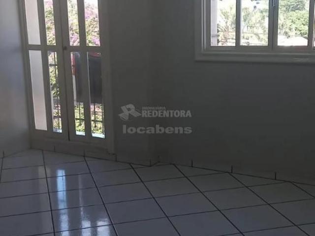 Apto em Araçatuba no Residencial Los Angeles Com 3 dormitórios, com deles tipo suite