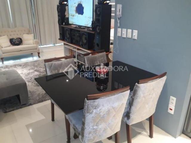apto em condominio dentro do shopping Barra Sul